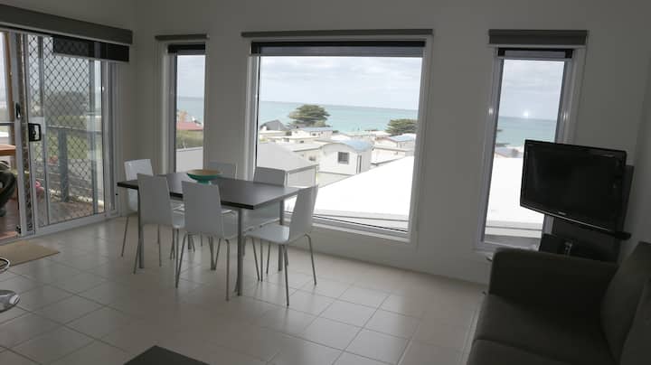 180 Degree Ocean View. Beach Side Villa. - Apollo Bay