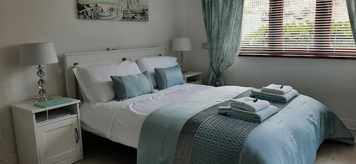 Fabulous Location In Shanklin Old Village - Shanklin