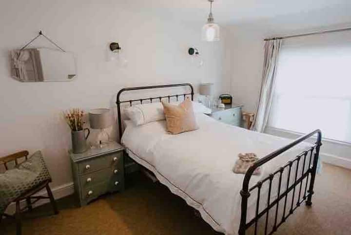 Pretty Pink Cottage In Northrepps, North Norfolk - Cromer