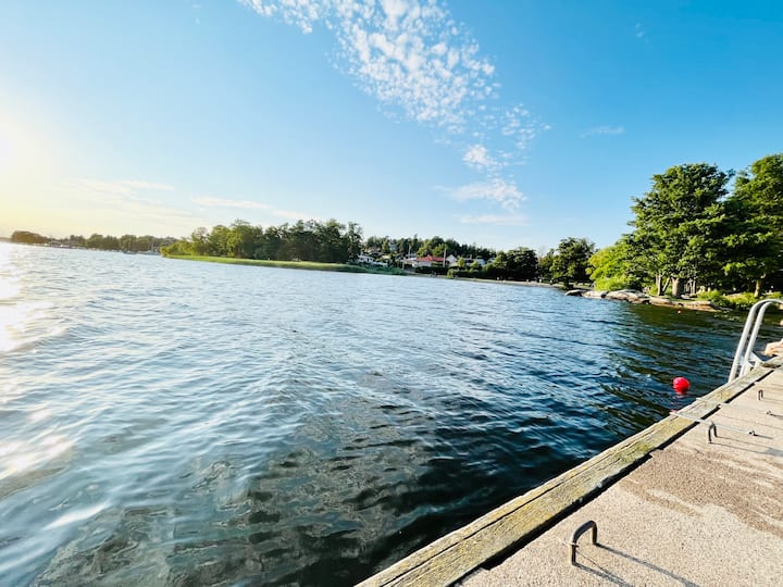 Villa Med Sjöutsikt & Strand I Närheten! - Stockholm