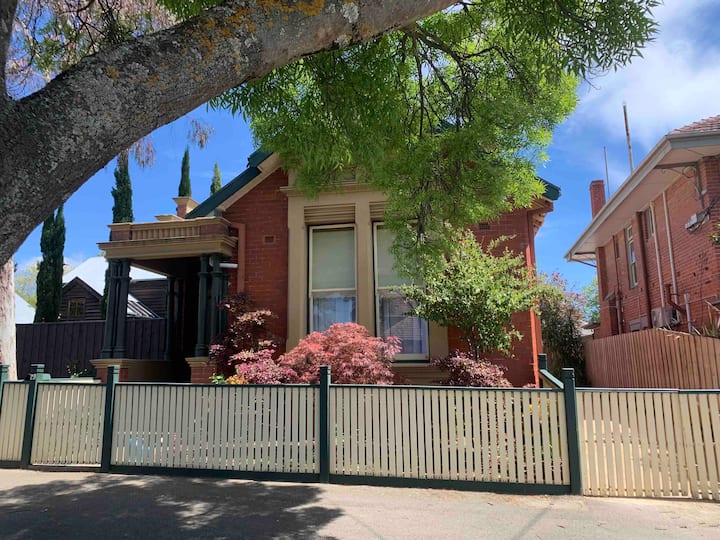 ‘Glenalvie’ An Ideal Location! - Ballarat