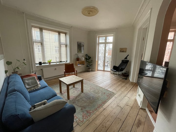 Bright Vesterbro Flat - 3 Rooms And Balcony - Copenhague