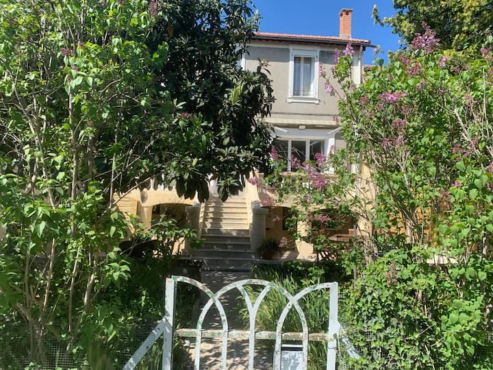 Villa 140m2, Piscine,un Air De Campagne En Ville - Courthézon