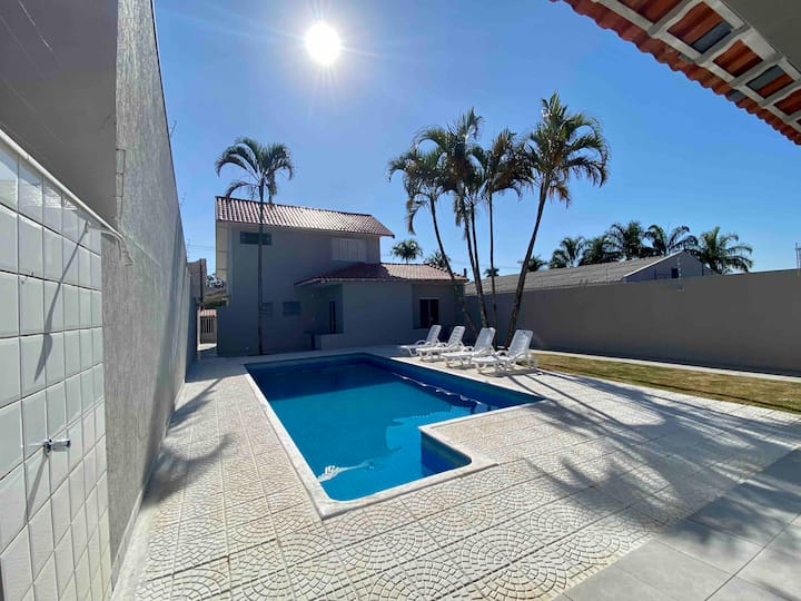 3 Quartos/ Piscina /Arcondicionado - Marília