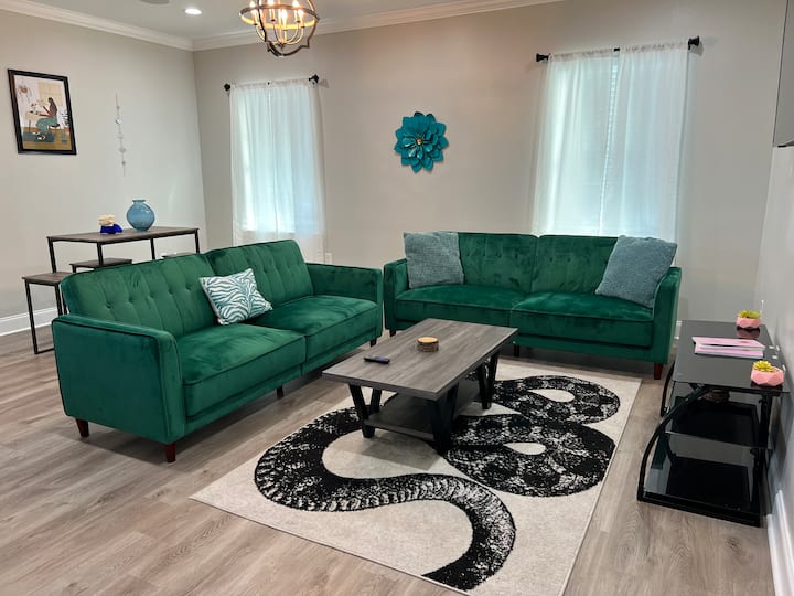 Modern Home In Uptown New Orleans (Hollygrove) - New Orleans, LA