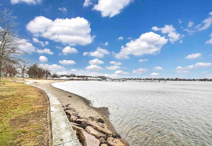 Relax And Unwind Here 3br/1bath Close To The Beach - Nickerson Beach, MA