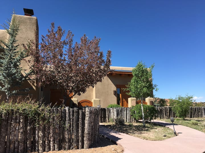 Gorgeous Villa Near The Plaza - Santa Fe, NM