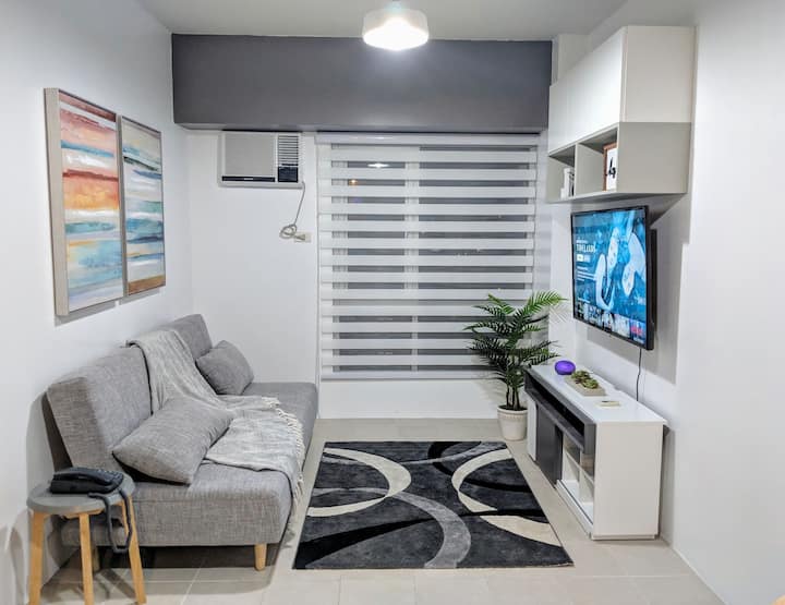 Clean & Cozy 1 Bdm Bgc, Wifi, Netflix, Near Uptown - Taguig