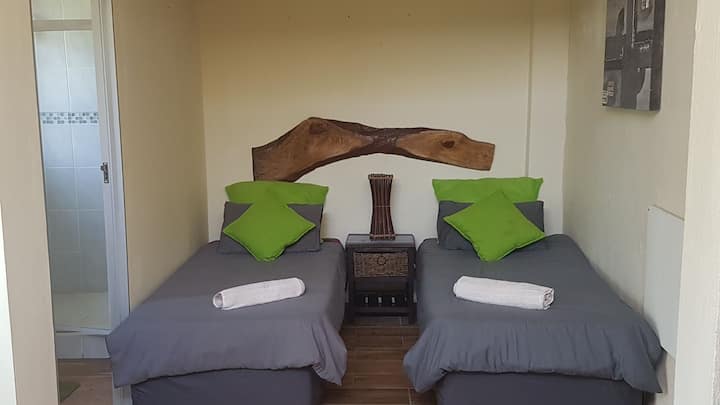 1-bedroom Unit With 2 Single Beds - Sabie