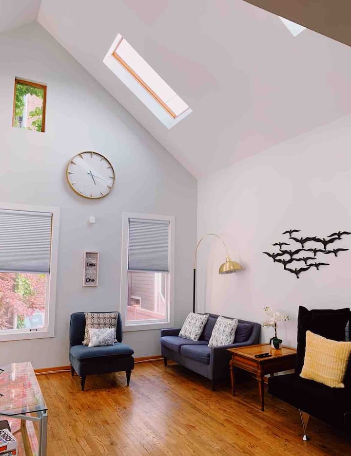 Private Cozy Home -  Ukrainian Village - Chicago, IL