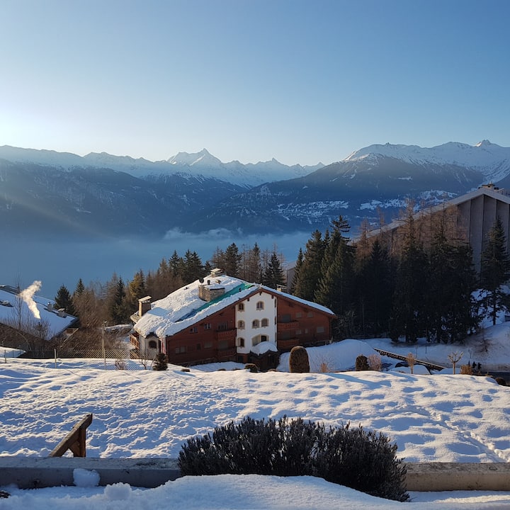 Appart Avec Vue,suite Parent Et Piscine Intérieure - Sierre