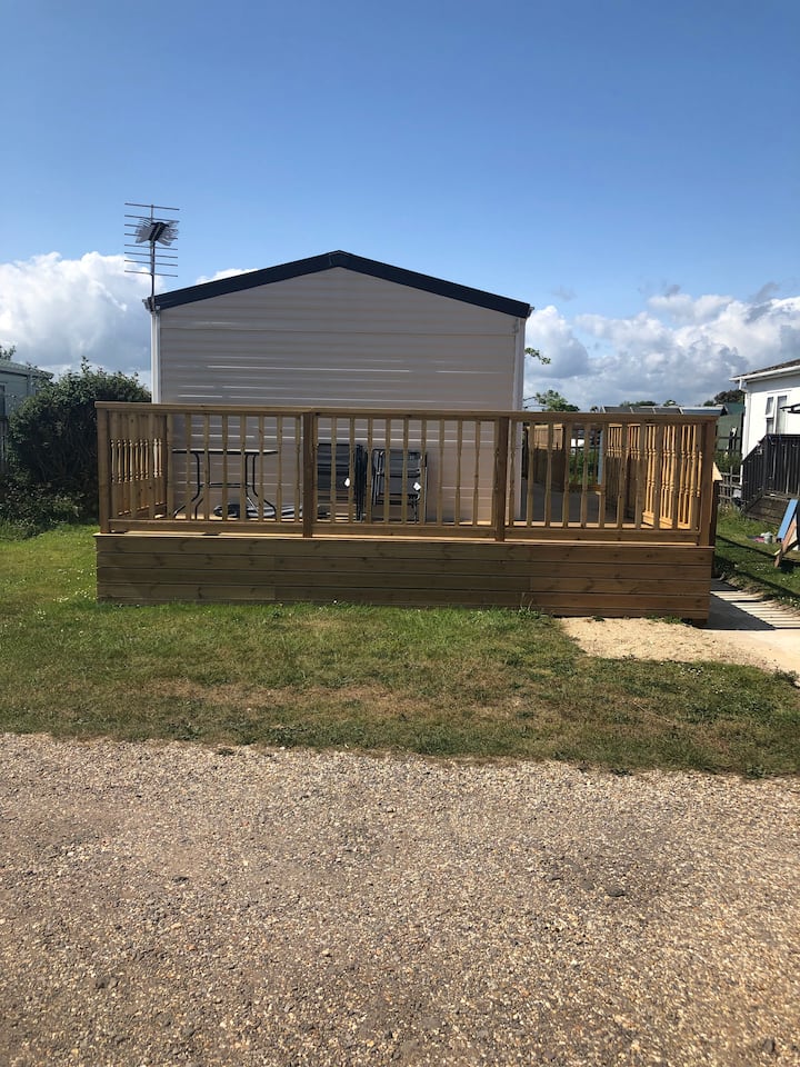 Caravan 10 Hurst View - Barton on Sea