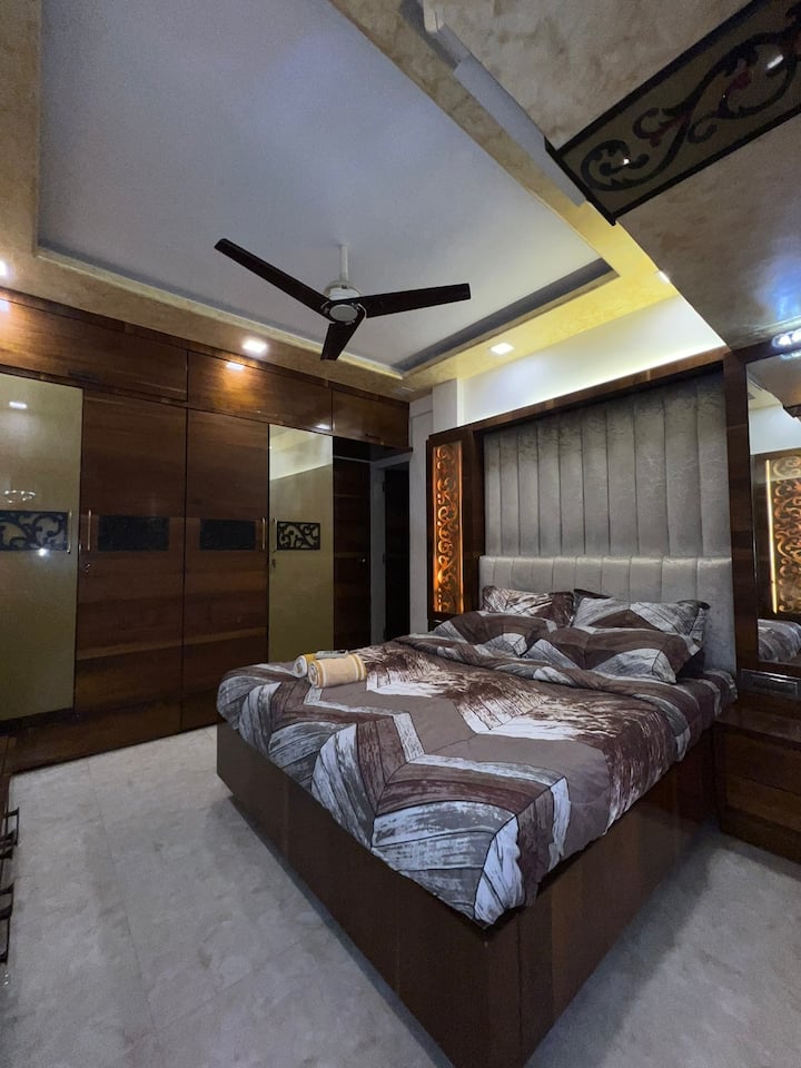 Modern 2bhk In Main Lokhandwala With Wi Fi - Mumbai