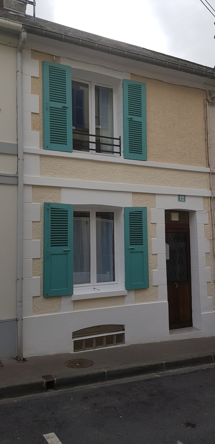 Jolie Maison De Pêcheur - Proche Plage Et Gare - Deauville