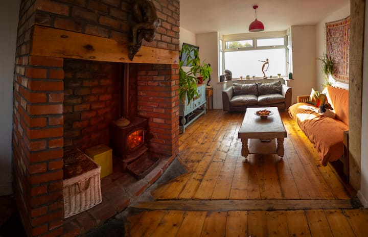 Creative & Comfy Home With Parking & Garden Oasis - Bristol