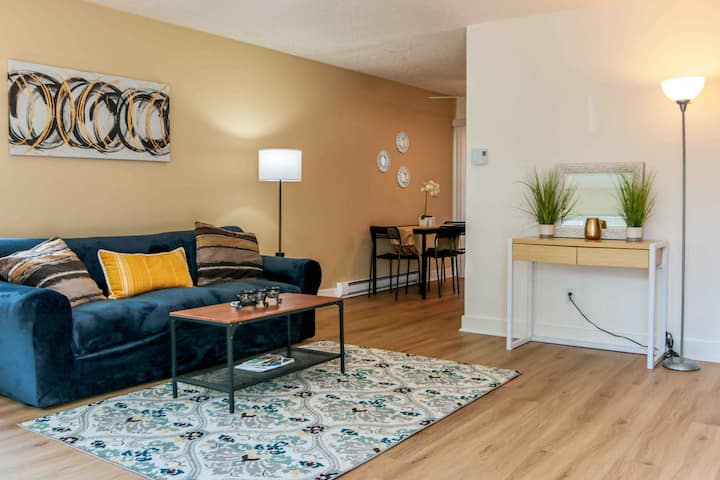 Amazing Entire House + Parking - Portland, OR