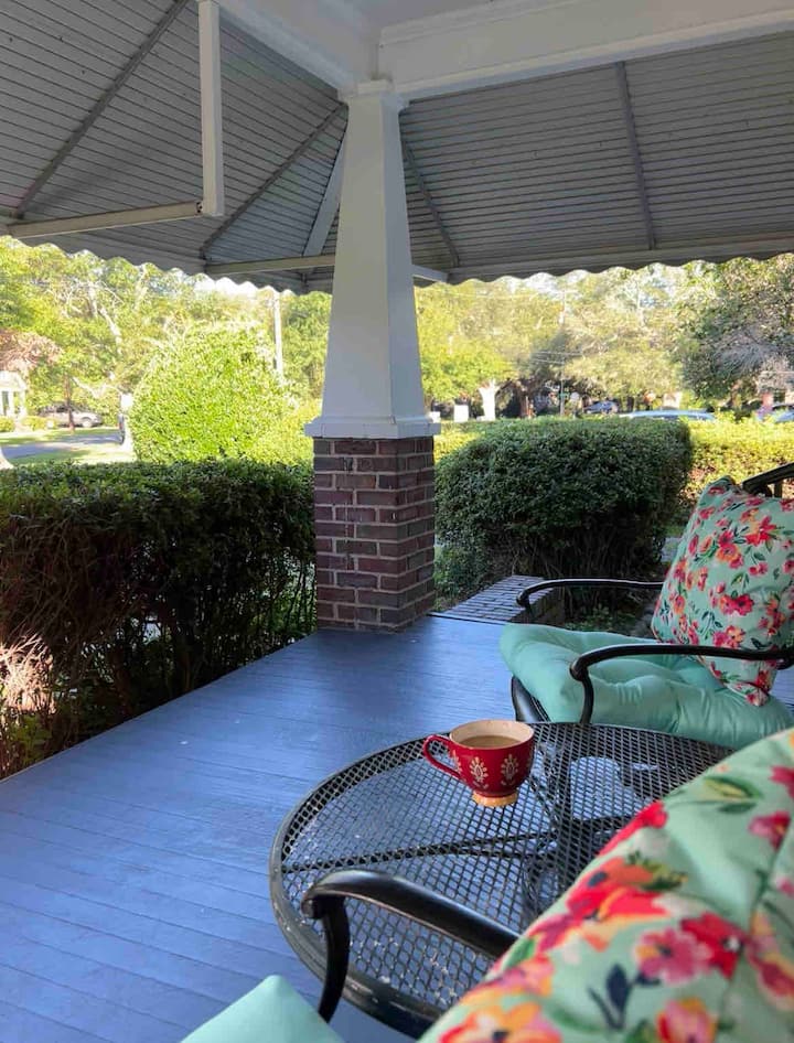 Charming Lowcountry Bungalow - James Island, SC