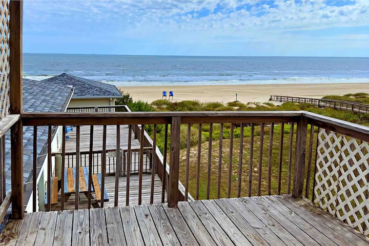 Apollo's Escape: Your Serene Oceanfront Retreat - Surfside Beach, TX