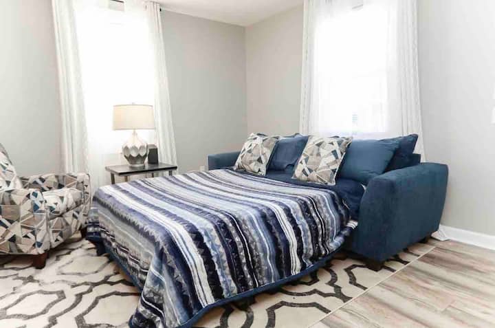 *Midterm/longterm* Buckroe Beach Bungalow Ev Chrg - Hampton, VA