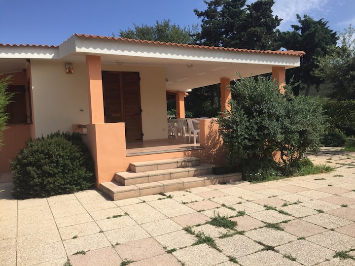 A 150 Mt Dalla Spiaggia Di Solanas - Solanas