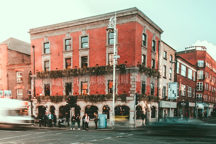 Landmark Apartment In The Heart Of Dublin City - ダブリン