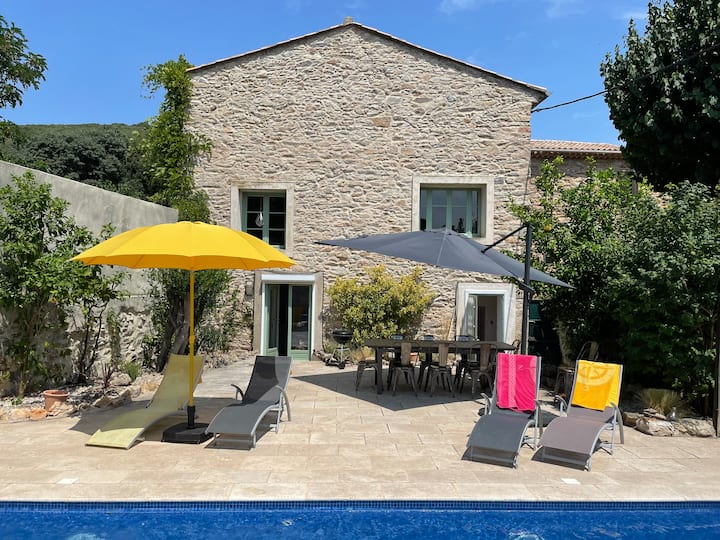 Charmigt Byhus Med Egen Pool Nära Havet - Bédarieux