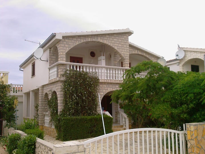 Nice Apartment For 2-4 People In Vir Near Zadar, N - Vir Insel, Kroatien