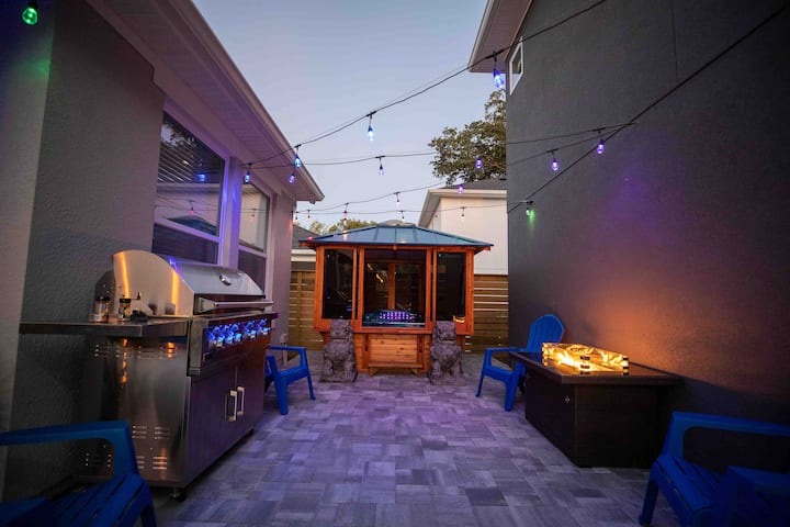 Downtown Orlando Modern Zen Studio Private Hot Tub - Winter Park, FL