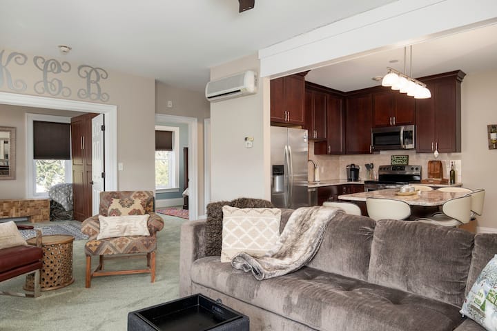 Cozy Condo In The Heart Of The Village - Ellicottville, NY