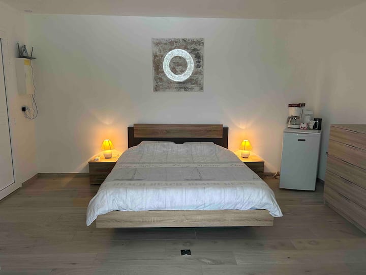 Magnifique Studio Indépendant - Gréoux-les-Bains