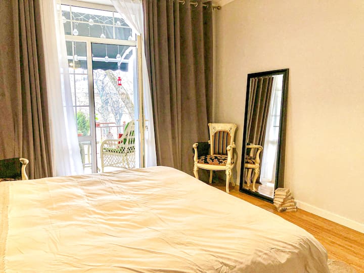 Stalin-era  Modern Apartment In Central Tashkent - Uzbekistan