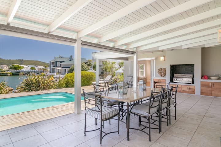 Contemporary Island Living - 나이스나