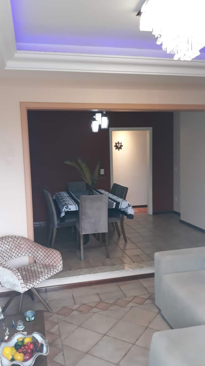Quarto Confortável- Próximo Ao Shopping - Chapecó