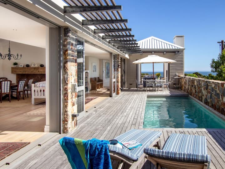 214, 10th Street Voelklip - Hermanus