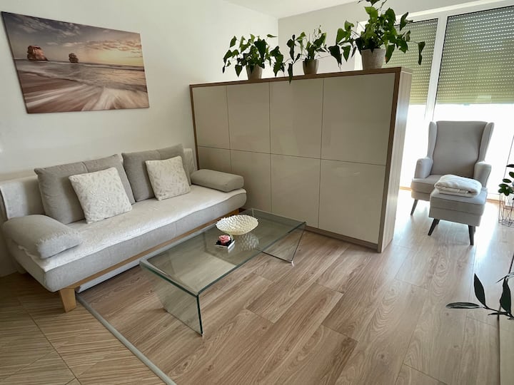 Cozy Apartment Near The City Center - Budapest