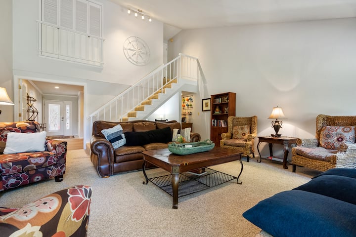 Cozy Cottage Close To Everything! - Tulsa, OK