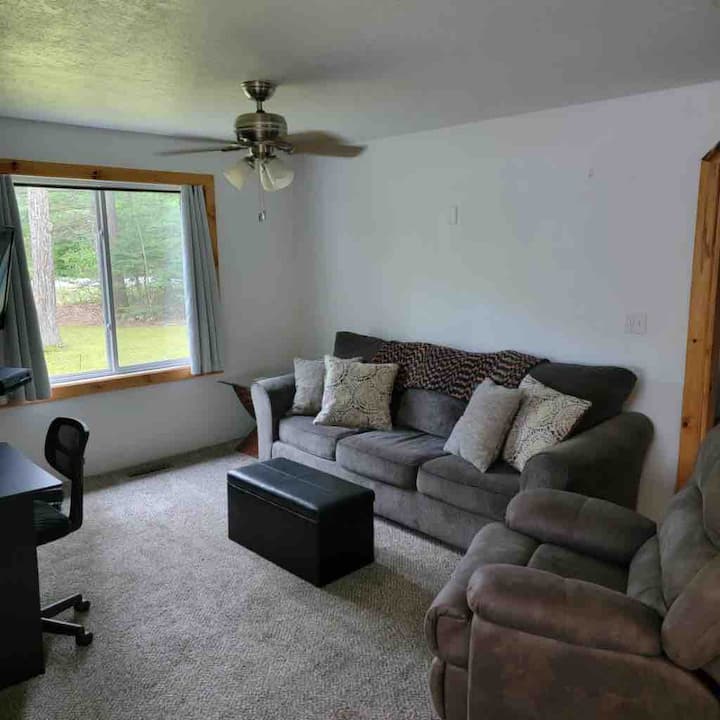 Gg’s Getaway! - Oscoda, MI