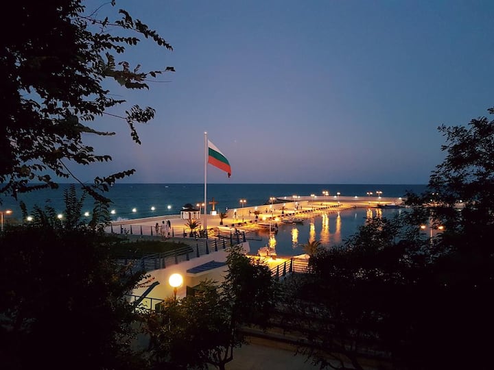 Anastasiya's Flat With A Lovely Sea View - Pomorié