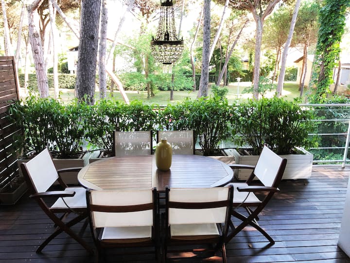 Mima, Magnifica E Spaziosa Terrazza, Sulla Pineta. - Cervia