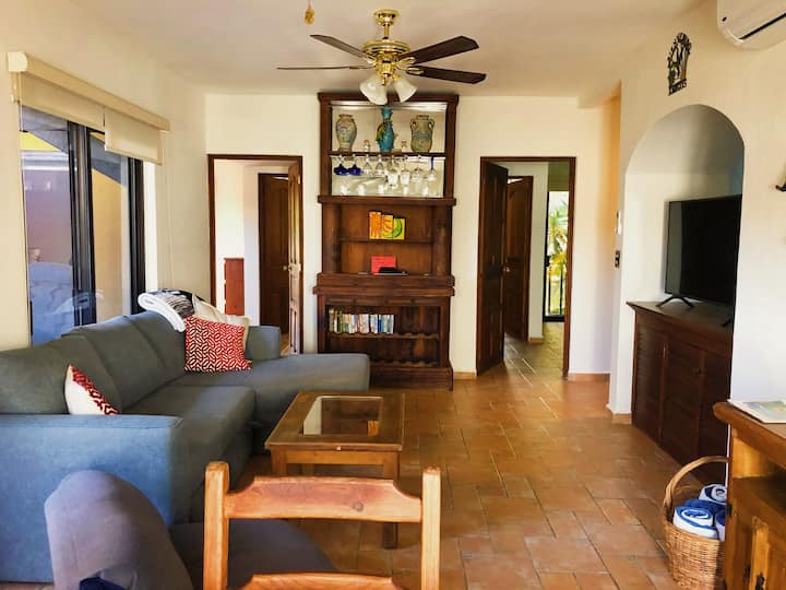 Large 2 Bed, 2.5 Bath - 2 Blocks To 5th Ave!! - Playa del Carmen
