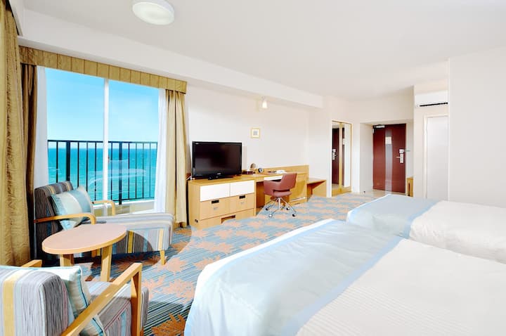 Main Building Premier Ocean View Twin Non-smoking - Okinawa
