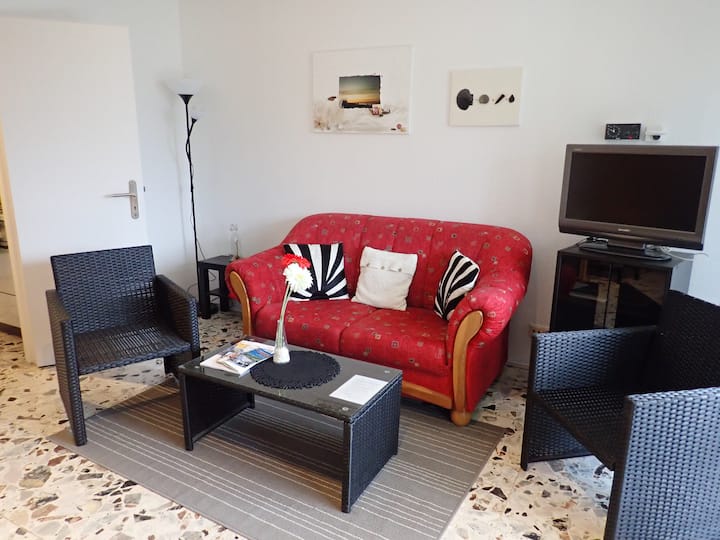 Strandnahe Ferienwohnung Mit Gartenterrasse - Hohwacht