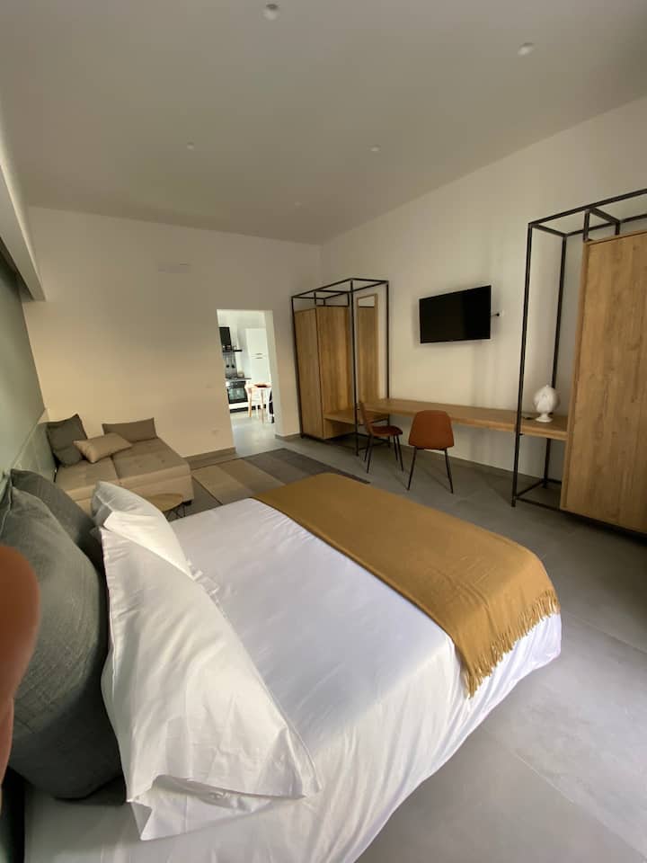 Bilocale In Un Moderno B&b (Beddhramia) Con Cucina - Lecce, Italia