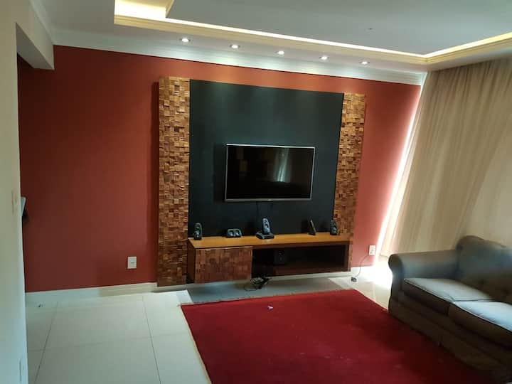 Lindo Apt Centro, Wi-fi, Elevador, Garagem, 150mt2 - Águas de Lindoia