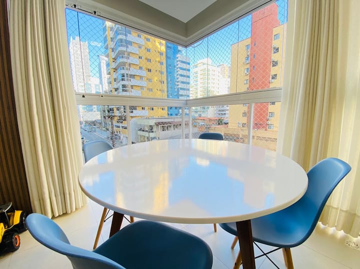 Apto A Poucos Metros Da Praia Em Meia Praia - Itapema