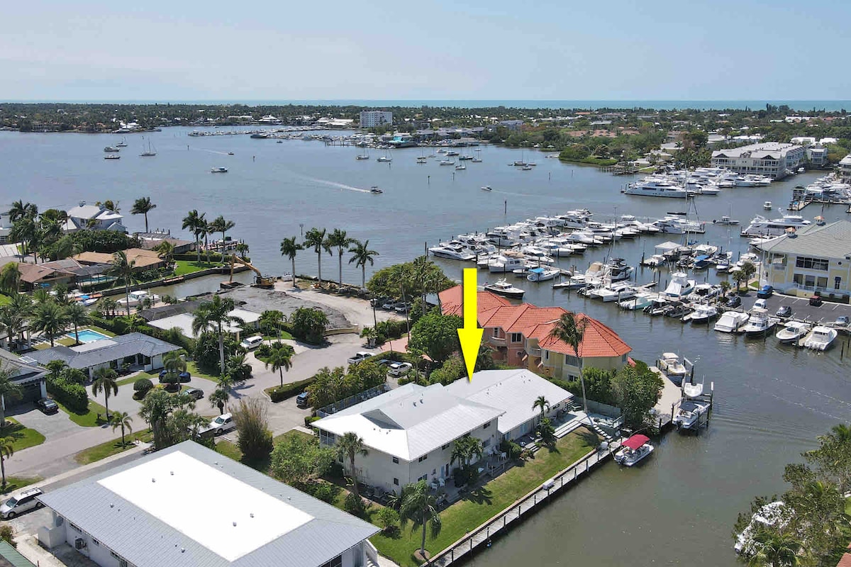 Charming waterfront condo in Olde Naples awaits! - Condominiums for ...