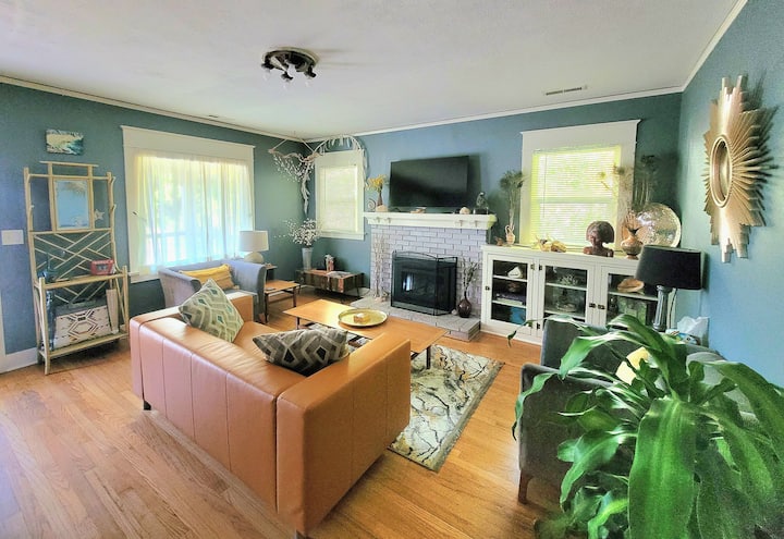 Abode Of Joy, 3-bed Bungalow W/ Magical Gardens - Eugene, OR