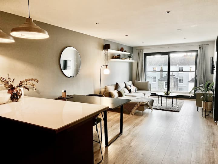 Luxury Apartment Close To Theatre, Barbican & Hoe - Plymouth