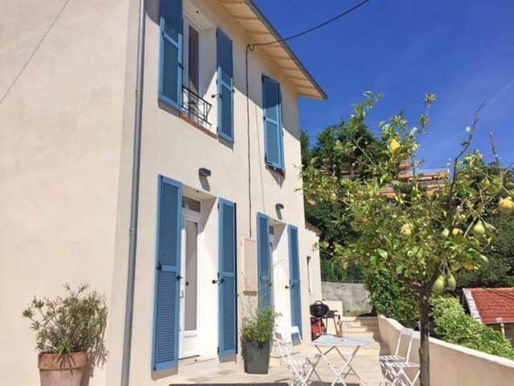 Charmante Maison Niçoise Avec Studio Et Terrasse ! - Nice