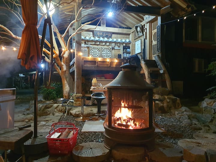 "전원생활" 잡지에 소개된
숲속의 아름다운 집!
소소산방(笑笑山房)

전화문의 환영 - South Korea